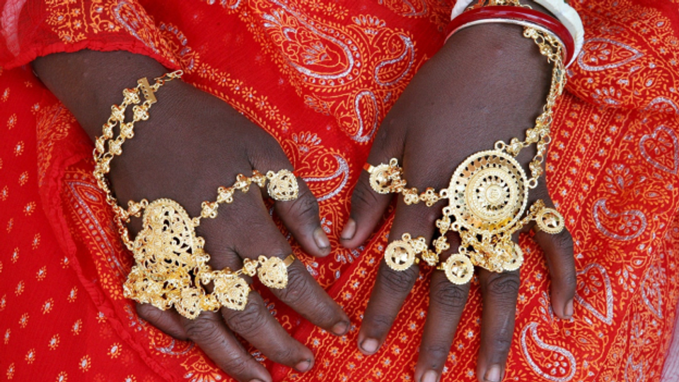 Kinderehen in Indien - Je jünger die Braut, desto niedriger die Mitgift ...