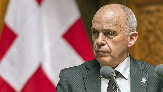 Schweiz - VBS pumpt Milliarden in riskante Projekte - News - SRF